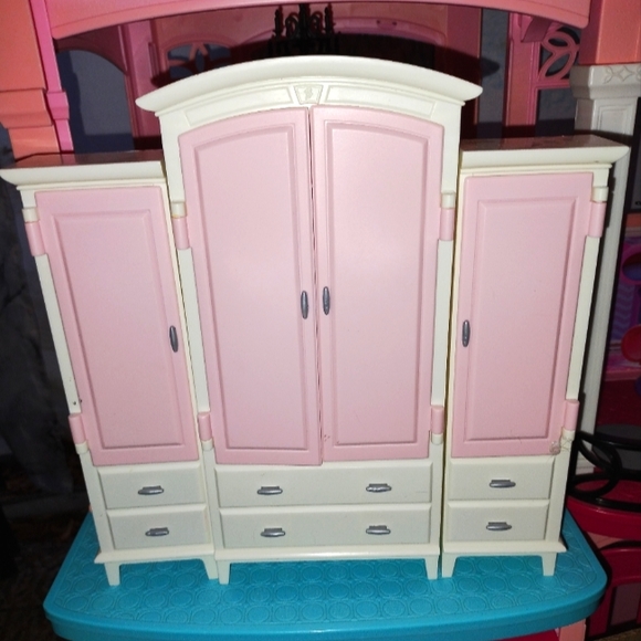 Mattel | Toys | Vintage 202 Barbie Armoire With Hanging Space 3 Piece ...